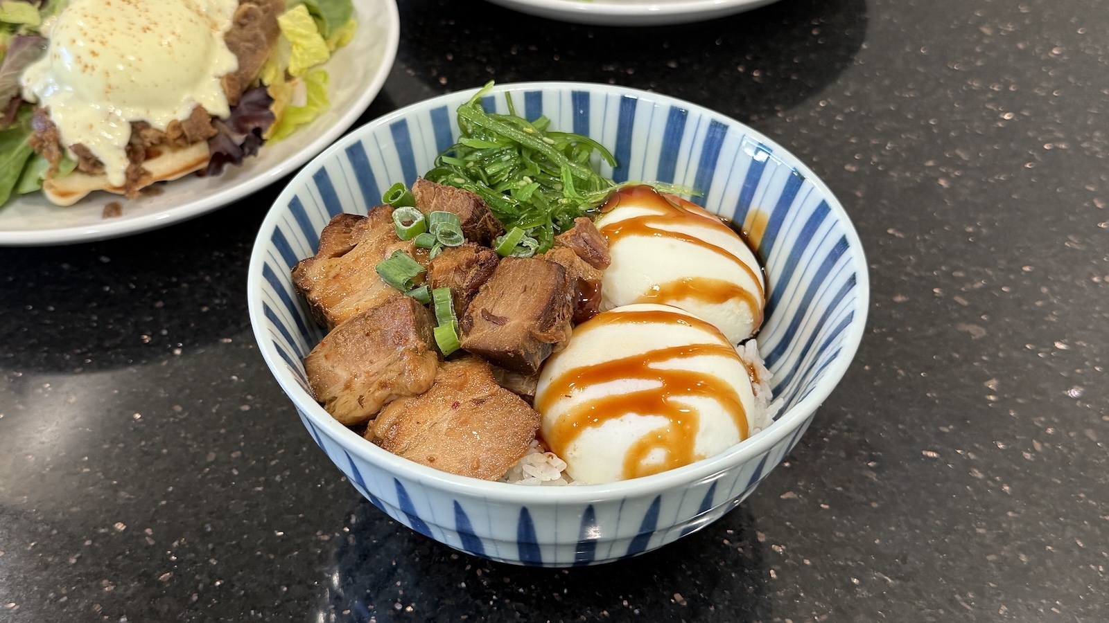 Fresh Bites Hawaiʻi is celebrating its 4th anniversary with 30% off