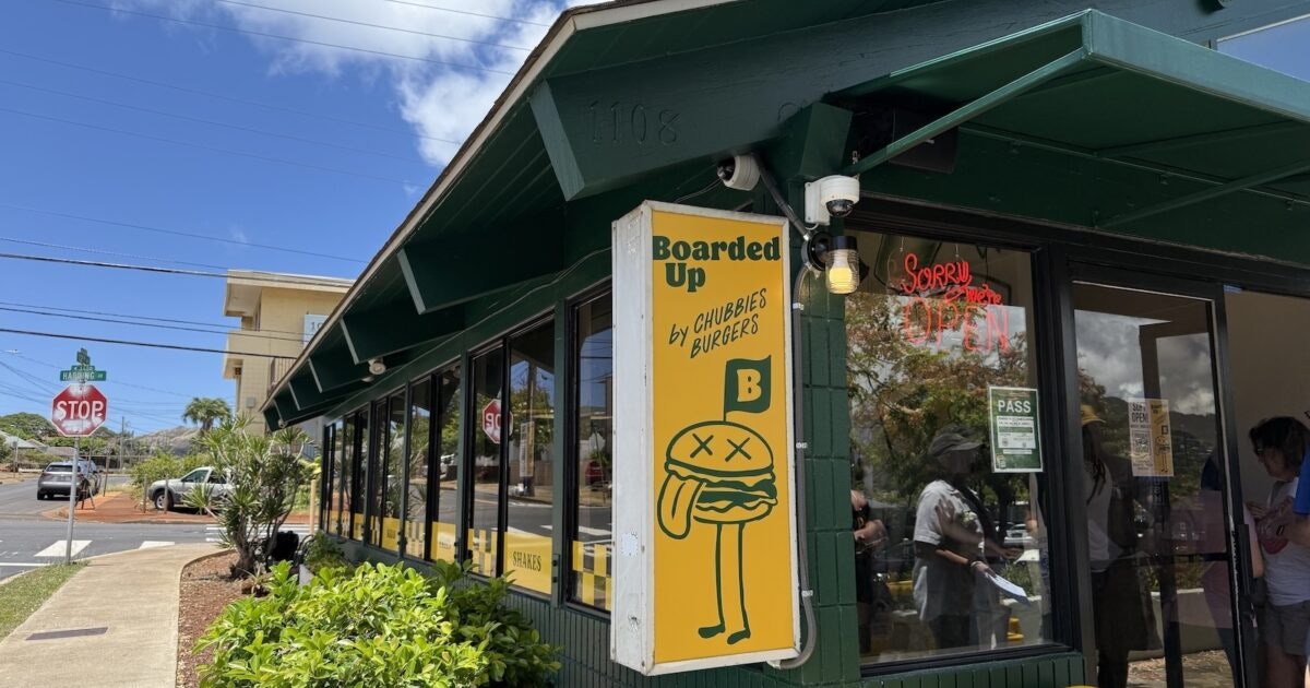 Chubbies Hawai‘i Rebrands as Boarded Up Burgers - Aloha State Daily