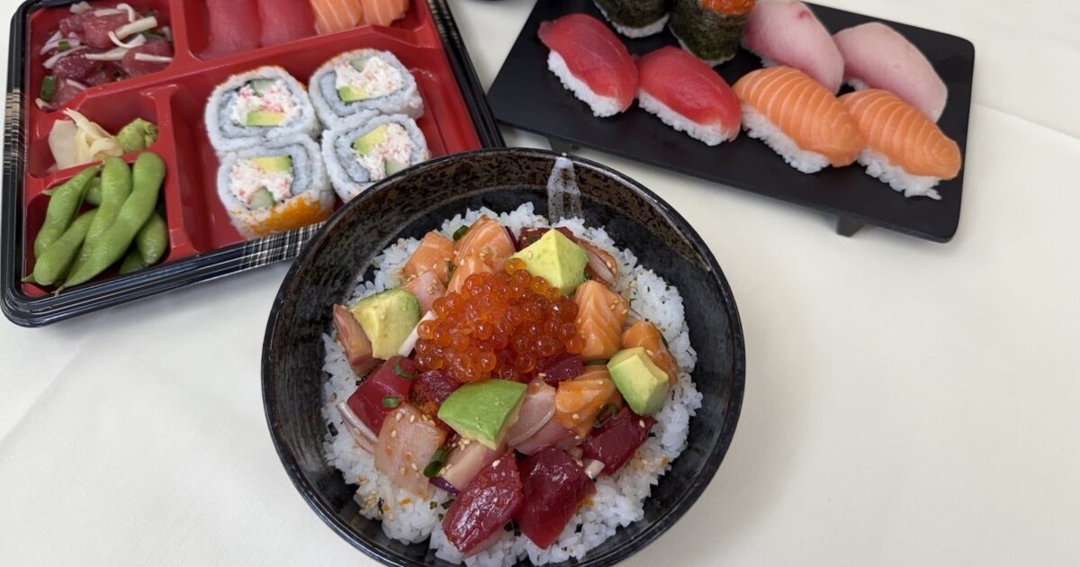 Domo Café brings its sushi and poke to Pearl Kai Shopping Center