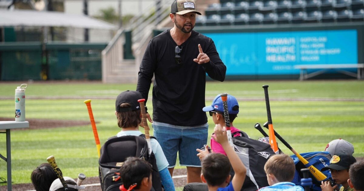 Keoni DeRenne keeps his heart in Hawai‘i during various pro baseball stops