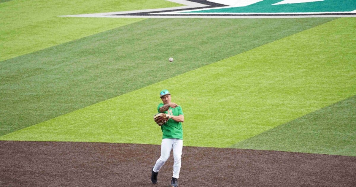 Hawai‘i baseball program legend Kolten Wong returns to play in alumni game