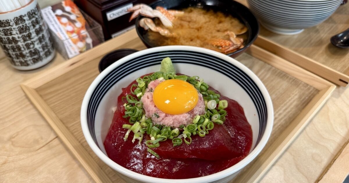 This seafood bowl spot has new specials