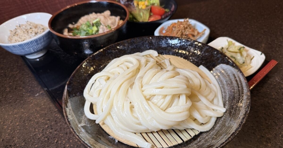 New udon spot open in McCully