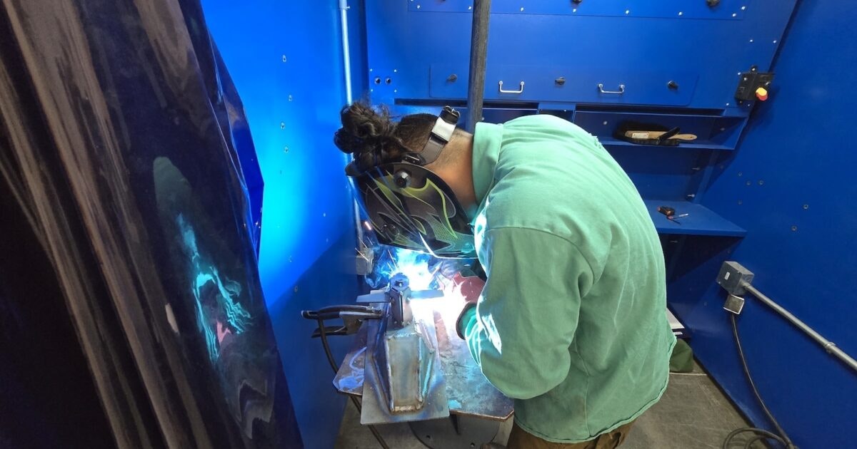 High school students from across Hawai‘i compete in Maritime Welding ...